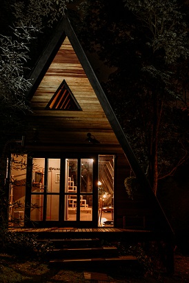 Nomad Place: Um chalé incrível, nas montanhas para se isolar com a ...