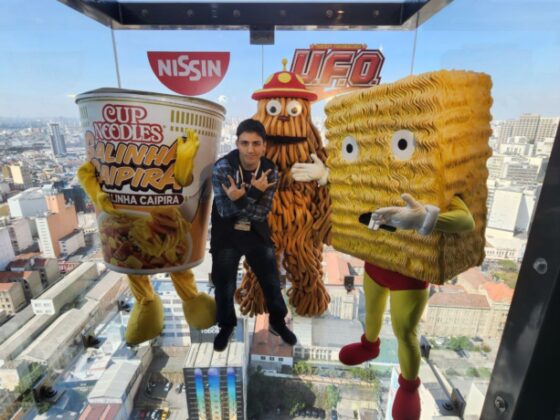 Nissin tenta emplacar novo miojo, o UFO. Já experimentamos! - Deu Click