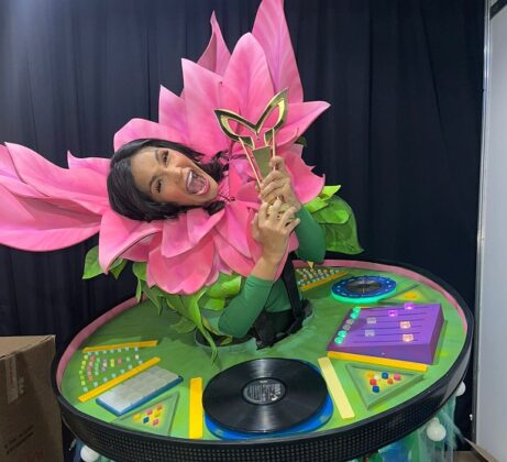 Flay acaba de vencer o The Masked Singer Brasil - Deu Click