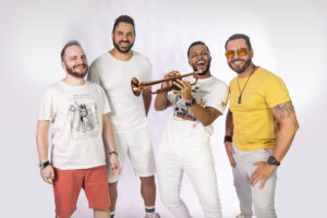Banda Living promete agitar o Carnaval 2025 com turnê cheia de energia ...