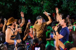 Zé Vaqueiro lança nova versão de “DNA do Mato” com participações - Deu ...